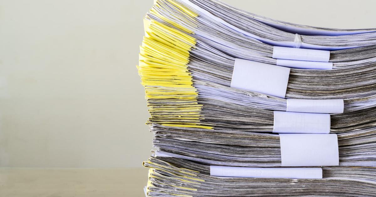 Solicitors' lien and the right to withhold client papers