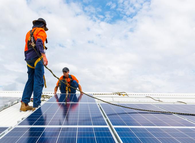 Insurance for CEC accredited solar installers | Howden Australia
